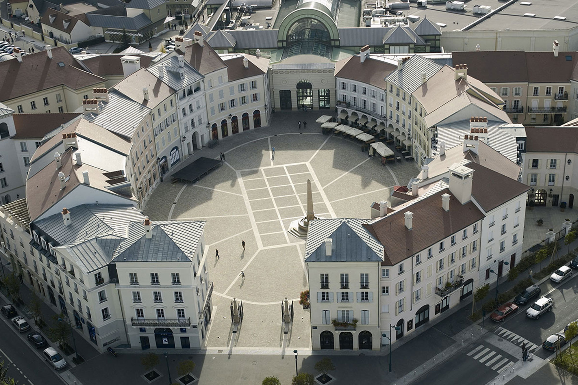 Serris – Tuscany Square | Paris Classical Architecture