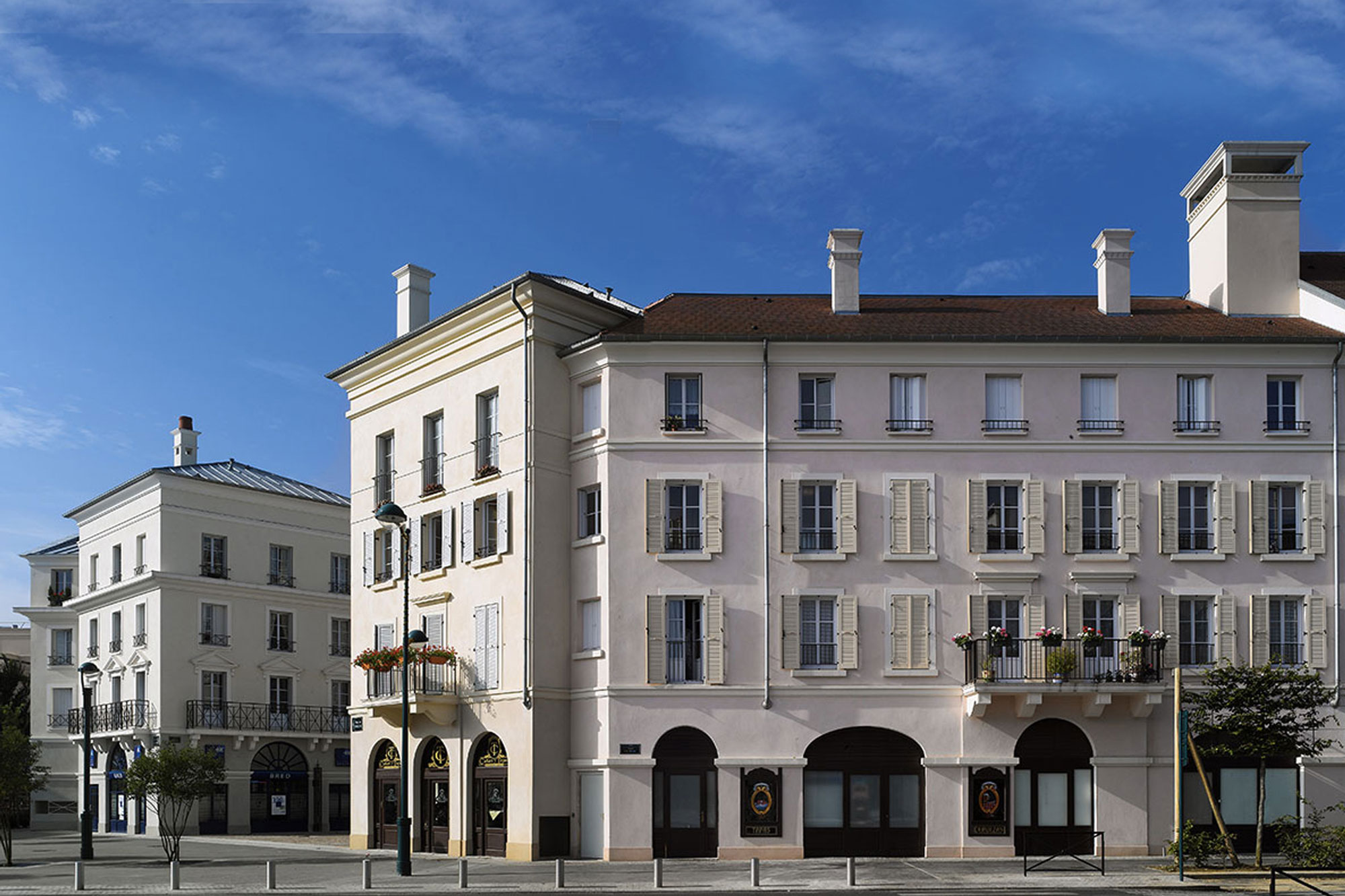 Serris – Place de Toscane | Paris Classical Architecture